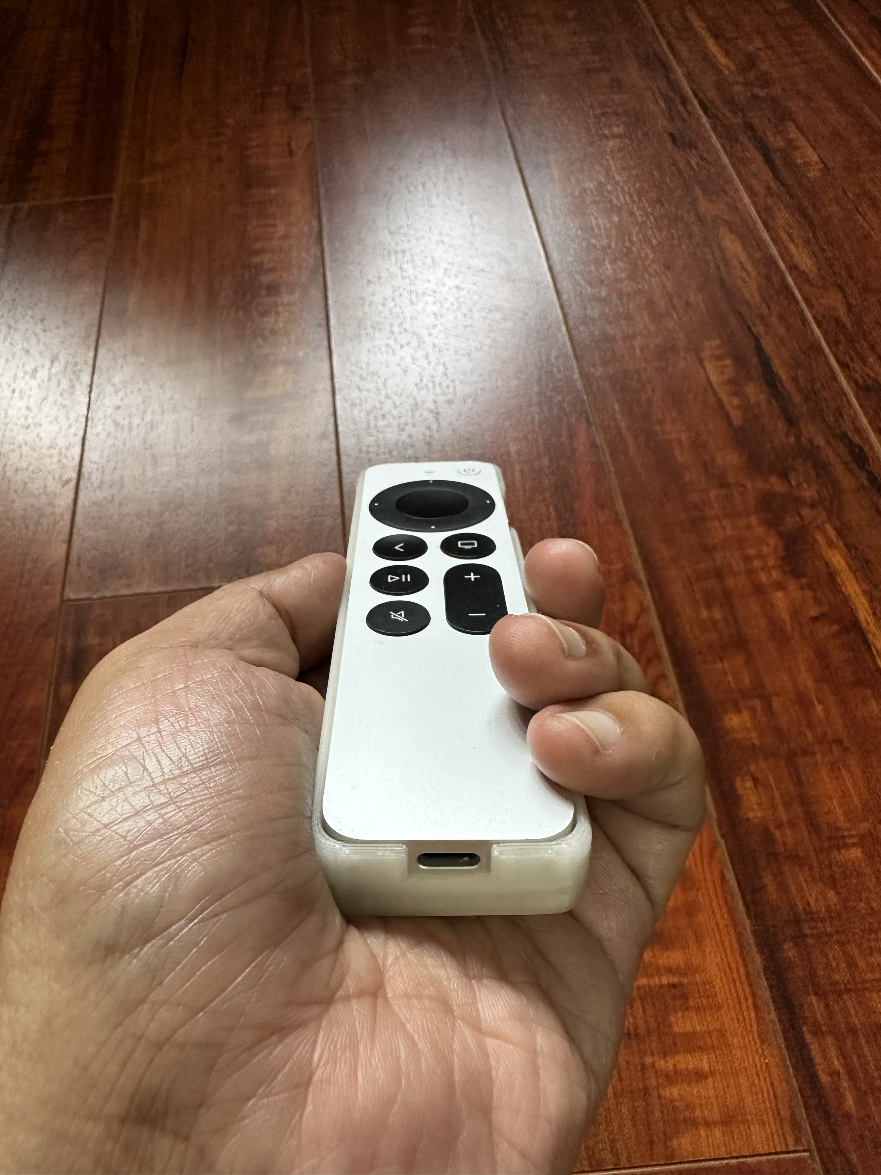 Apple TV Remote Case With AirTag Slot – Shaan's Store